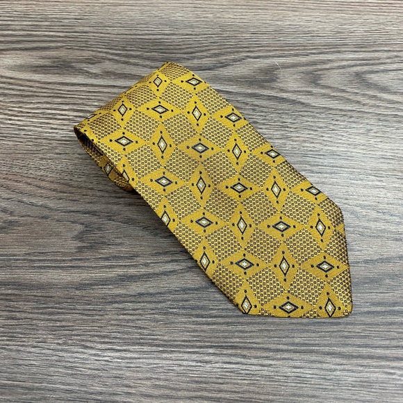 Tino Cosma | Accessories | Tino Cosma Gold W White Black Check Tie ...